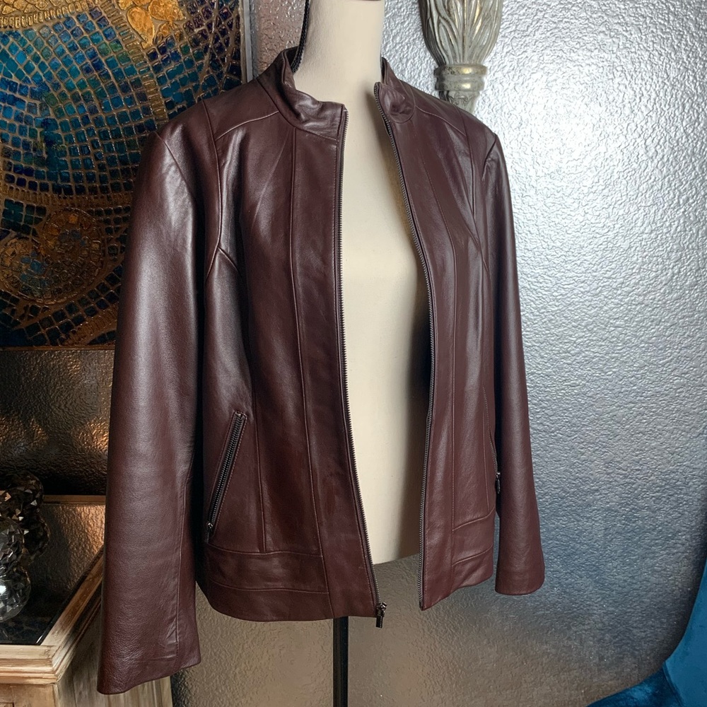Brown Wilson’s Genuine Leather Jacket. - Gem